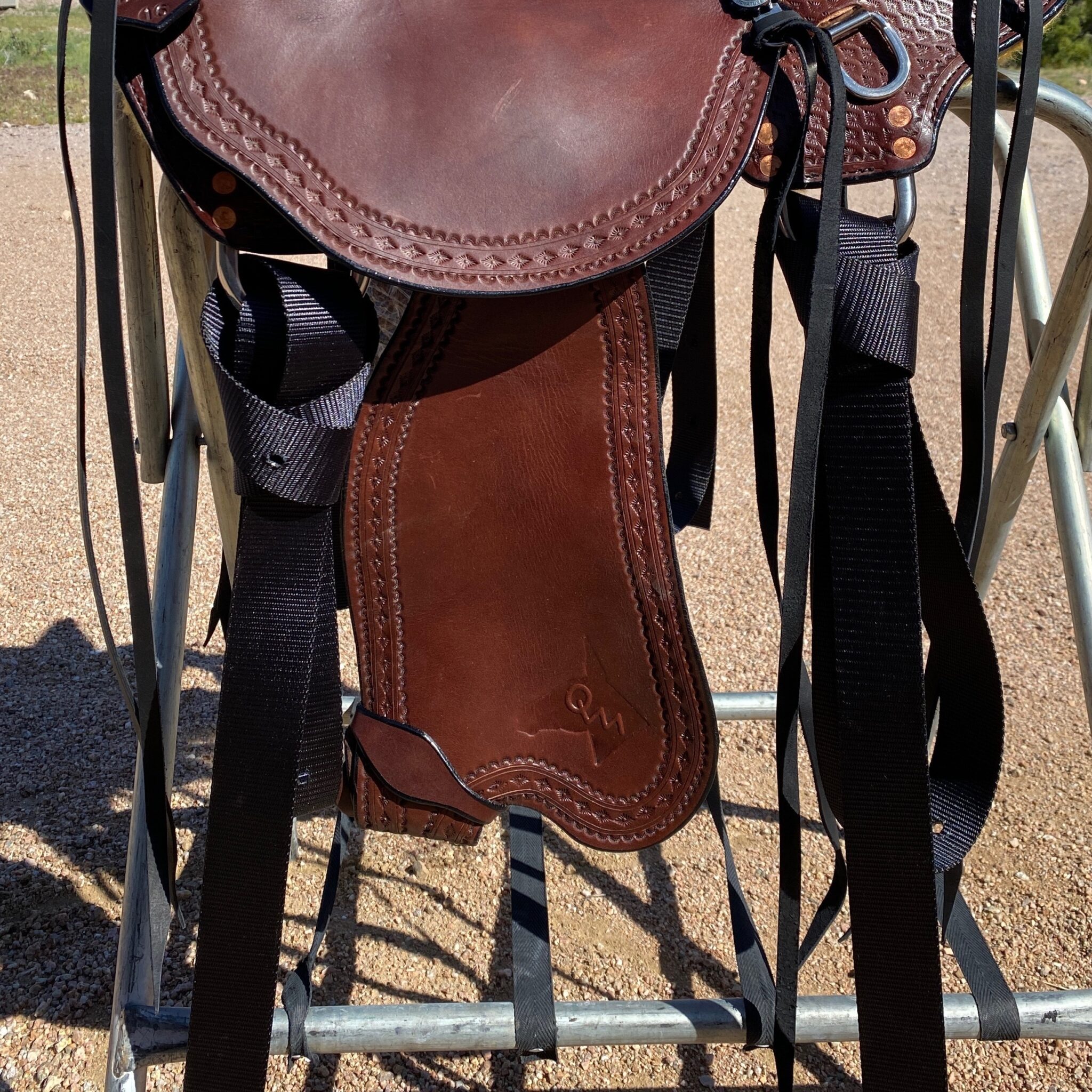 The Extreme Ultralight Saddle | Mule and Donkey Saddles from QVMR